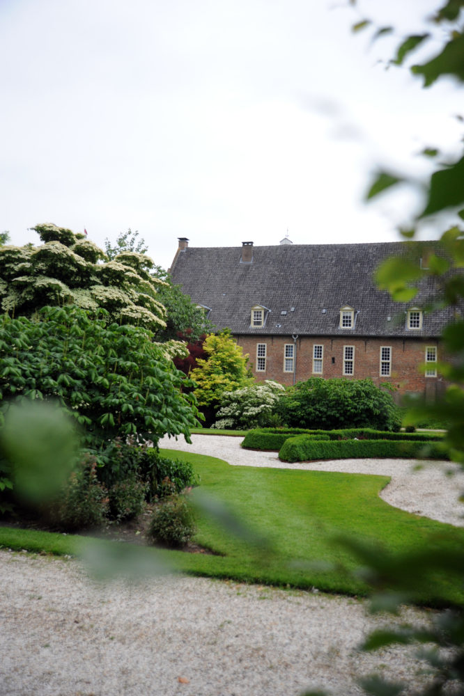 HOLLAND: Dutch Castles and Country Houses - I Don't Like Peas
